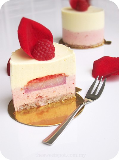 Ispahan Mini Cake – Swee San's Kitchen